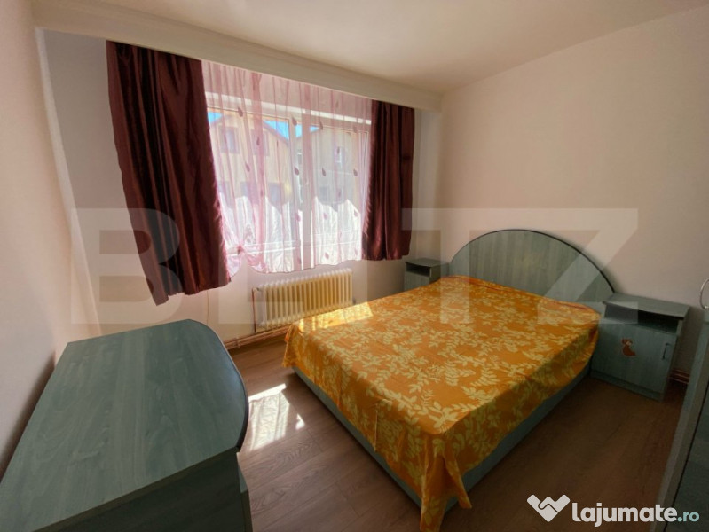 Apartament cu 2 camere de inchiriat, 50 mp, zona Bulevard, 300 eur - Lajumate.ro