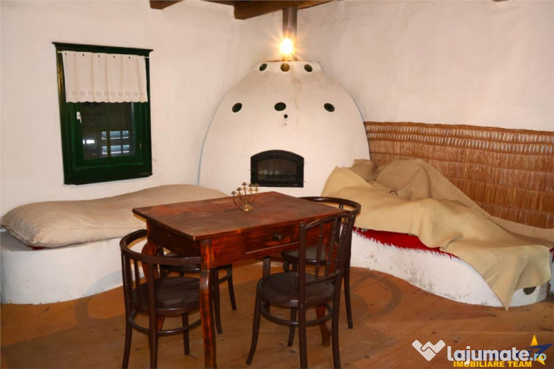 Casa secuiasca, traditional rustica, 31.500 eur - Lajumate.ro