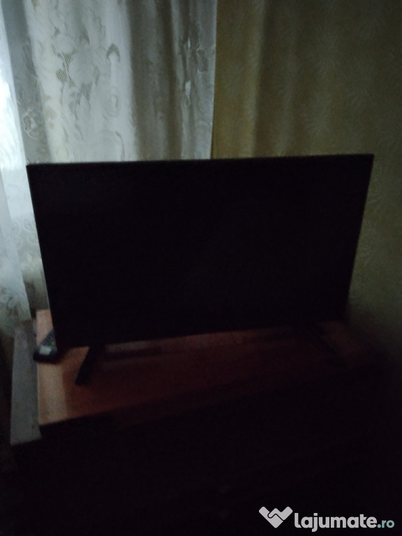 Televizor Vortex diagonala 70 cm
