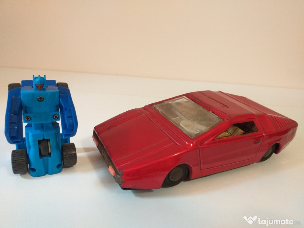 Jucarii vechi comunism catel telecomanda, masinuta, pinochio