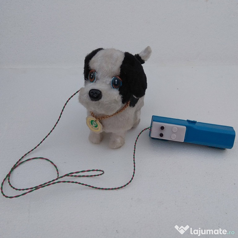 Jucarii vechi comunism catel telecomanda, masinuta, pinochio