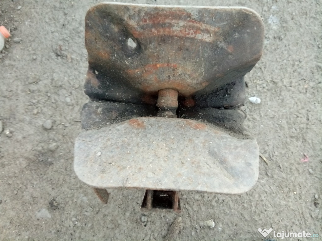 Cupla de tractor automata pentru remorca