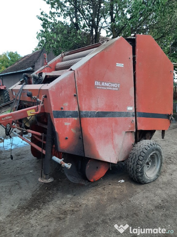 Balotiera Welger rp 15 presa baloti rotunzi tractor