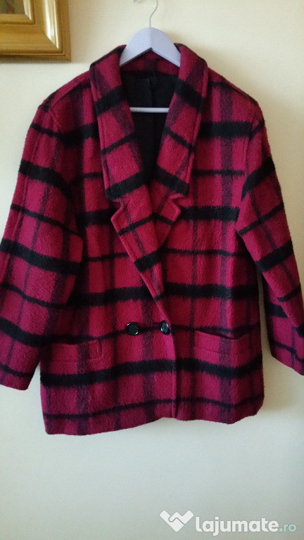 Haina din stofa cu lina in compozitie