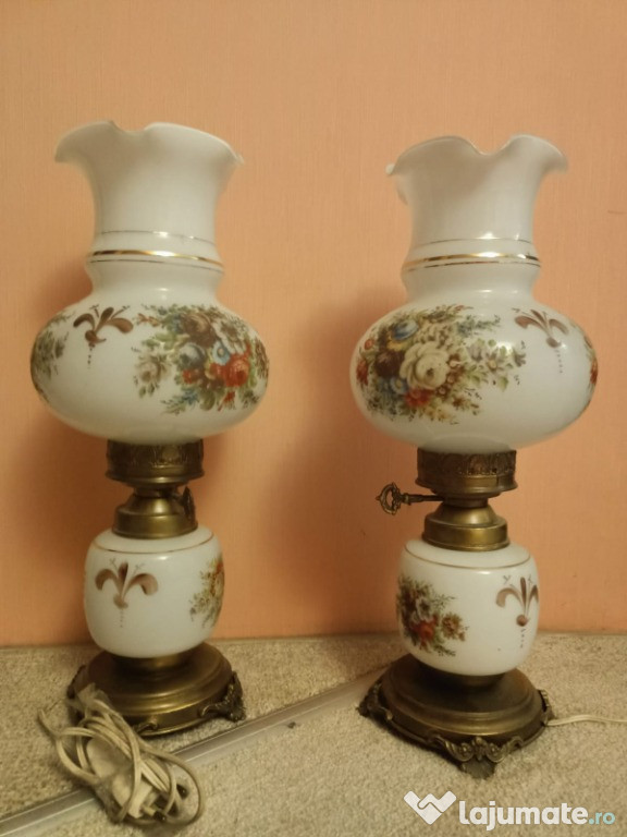 Corp de Biblioteca cu rafturi; Dulap cu polite; Fiset