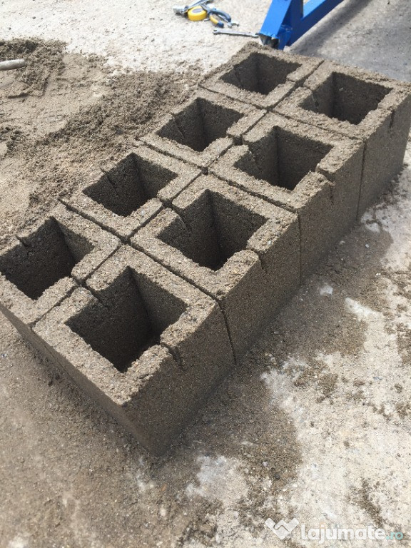 Masina de facut boltari