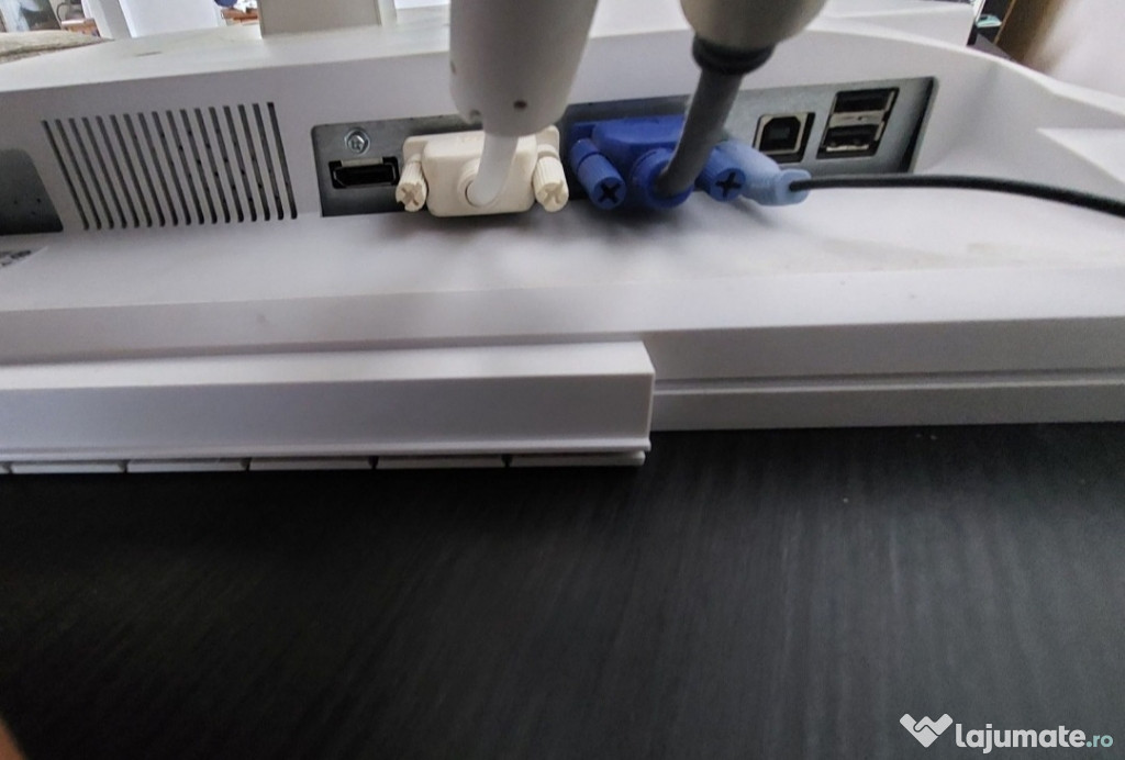 Monitor Led Fujitsu 22 inch