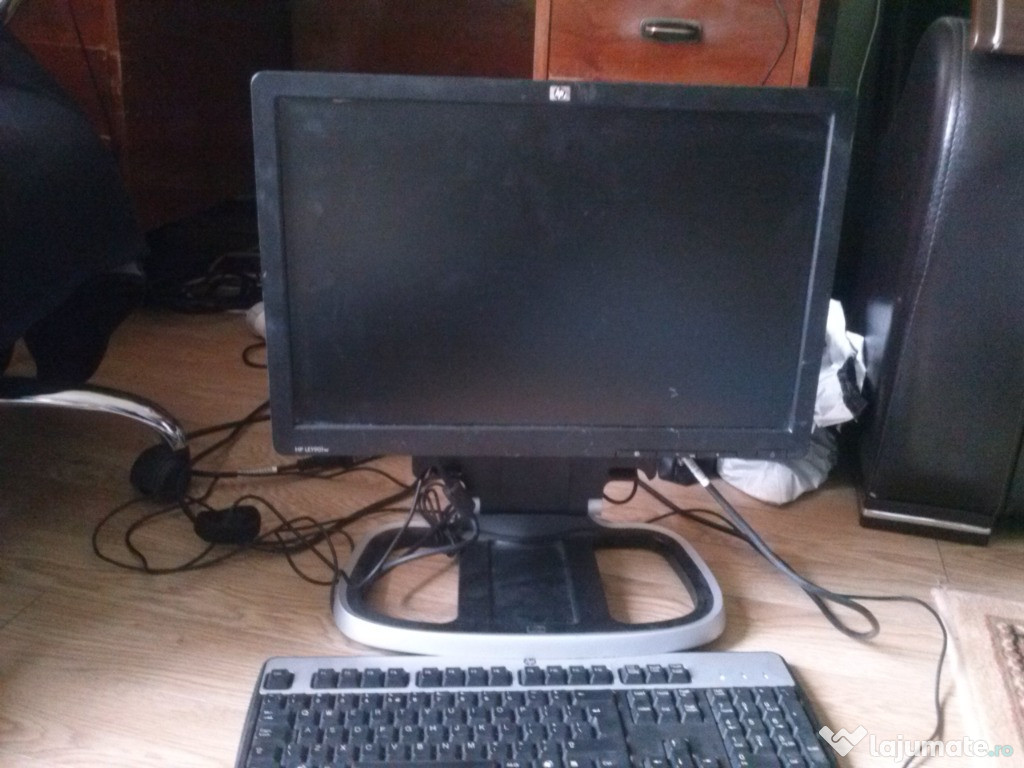 Monitor cu calculator incorporat