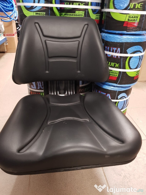 Scaun tractor utilaje agricole buldo excavator pret pe buc