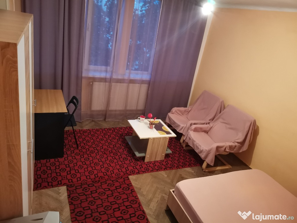 MICROBUZ FRIGORIFIC DE INCHIRIAT