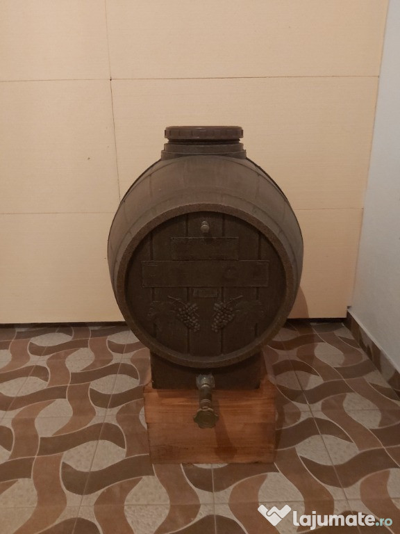 Butoi Pentru Tuica Din Plastic Alimentar Cu Canea 140 Litri
