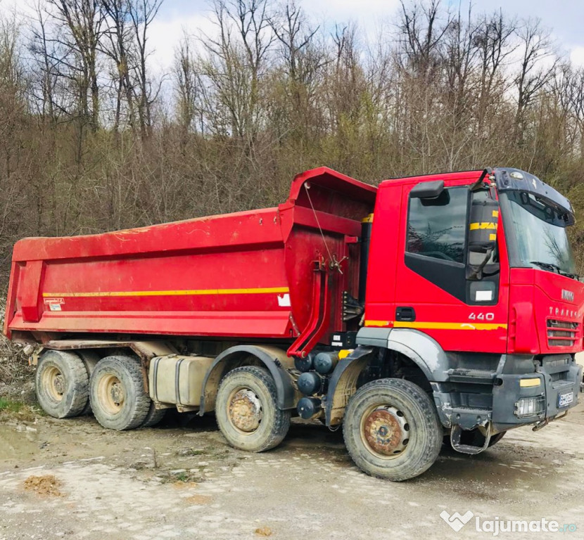 IVECO Tracker 8x8