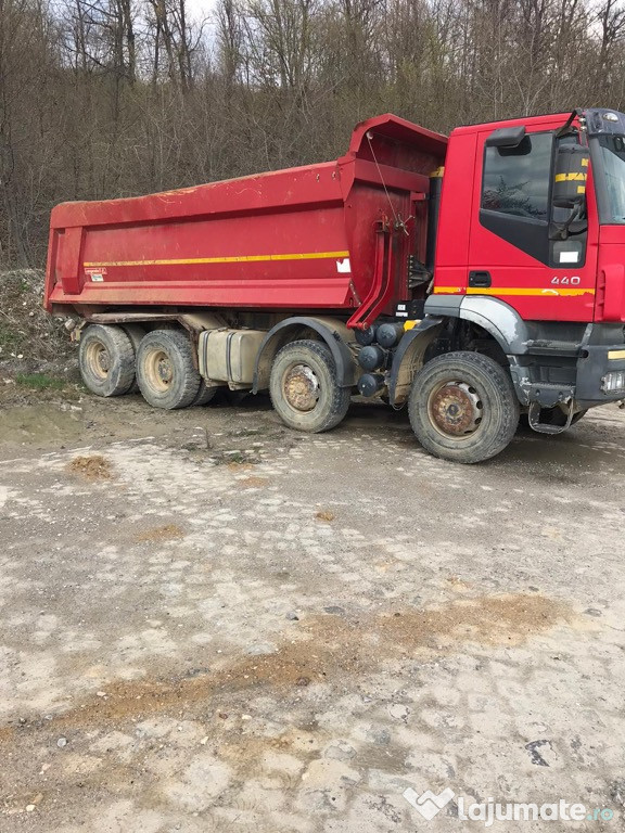 IVECO Tracker 8x8